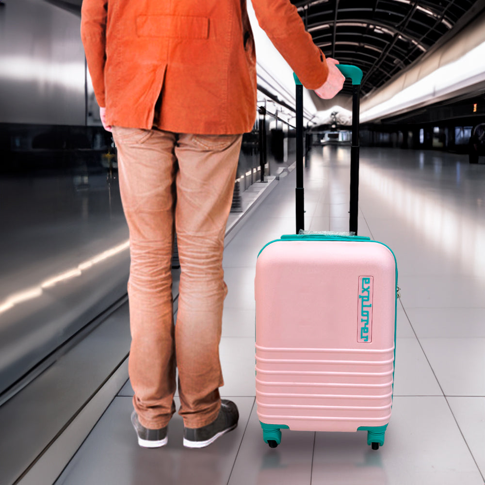 Maleta Lisa Chica Koopman Con Ruedas - Rosada | Titan.com.pa